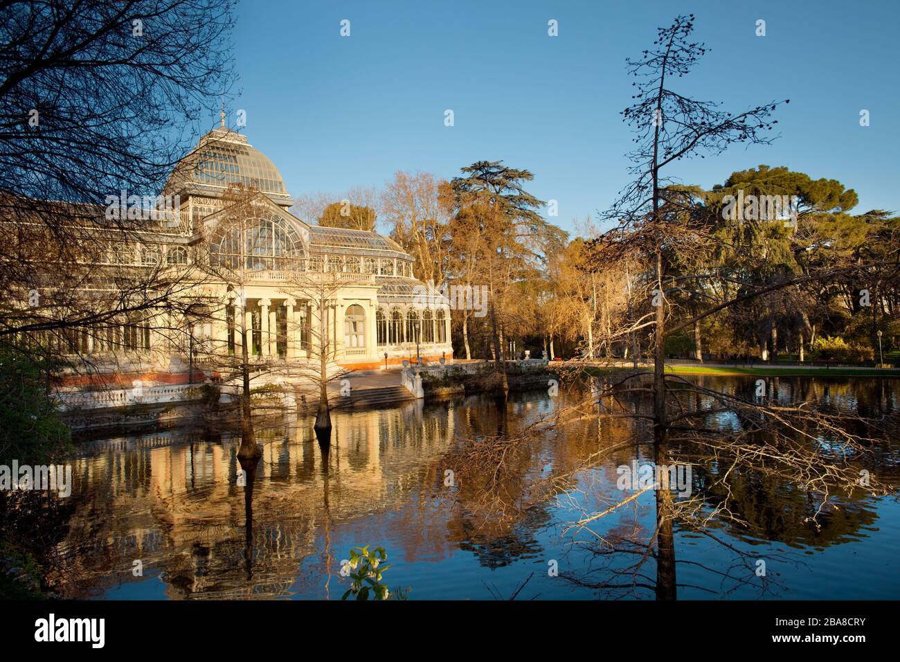 Crystal Palace at Retiro Park (Parque El Retiro), Madrid, Spain Stock ...