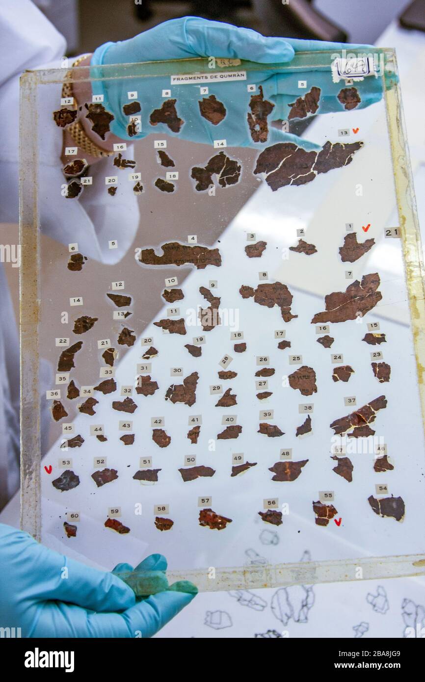 Dead sea temple scroll hi-res stock photography and images - Alamy