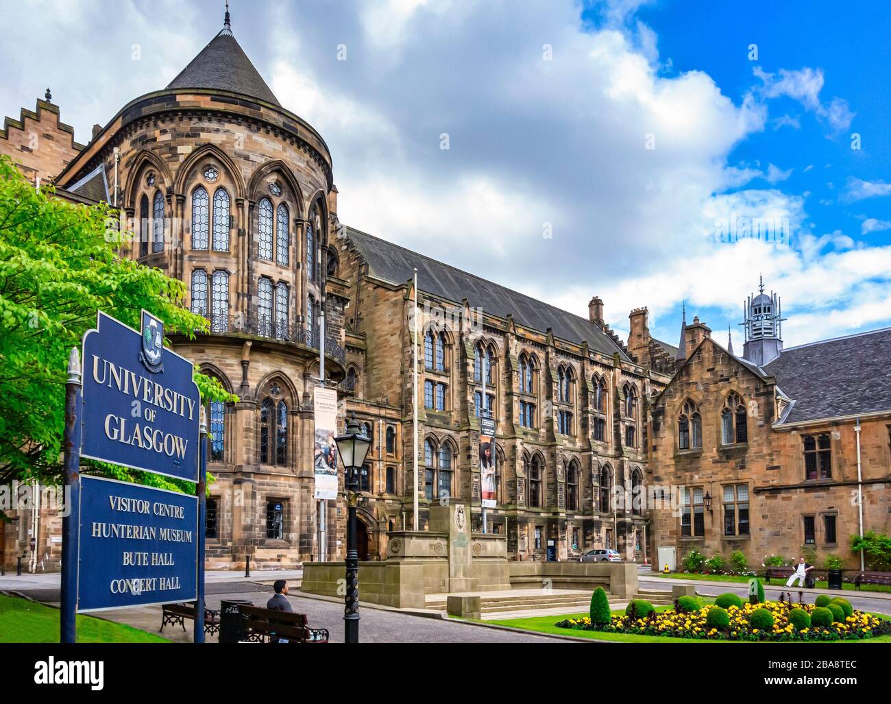 University of Glasgow entrance to Visitor Centre, Hunterian Museum ...