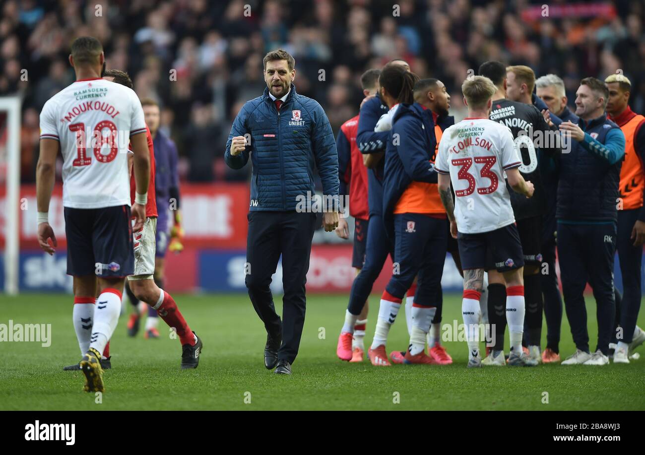 Full staff hi-res stock photography and images - Alamy