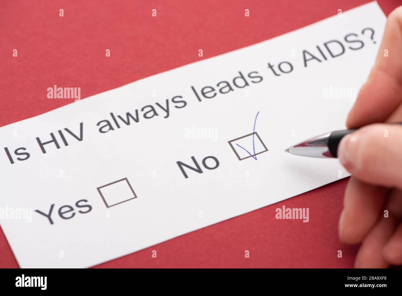 Hand medical questionnaire hi-res stock photography and images - Alamy