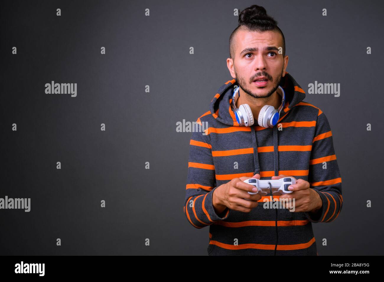 Bun gaming hi-res stock photography and images - Alamy