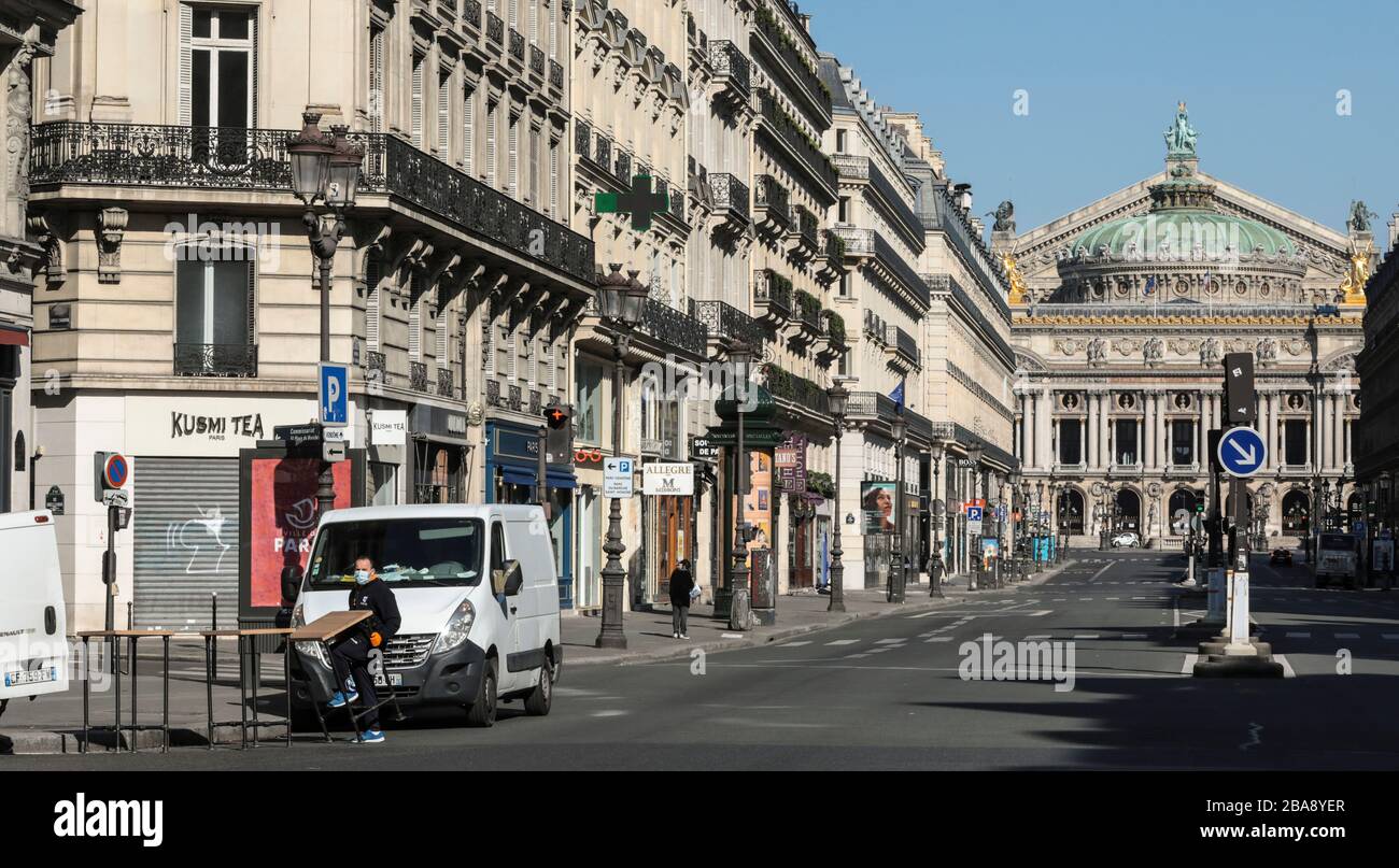 Facade palais garnier opera house hi-res stock photography and images ...