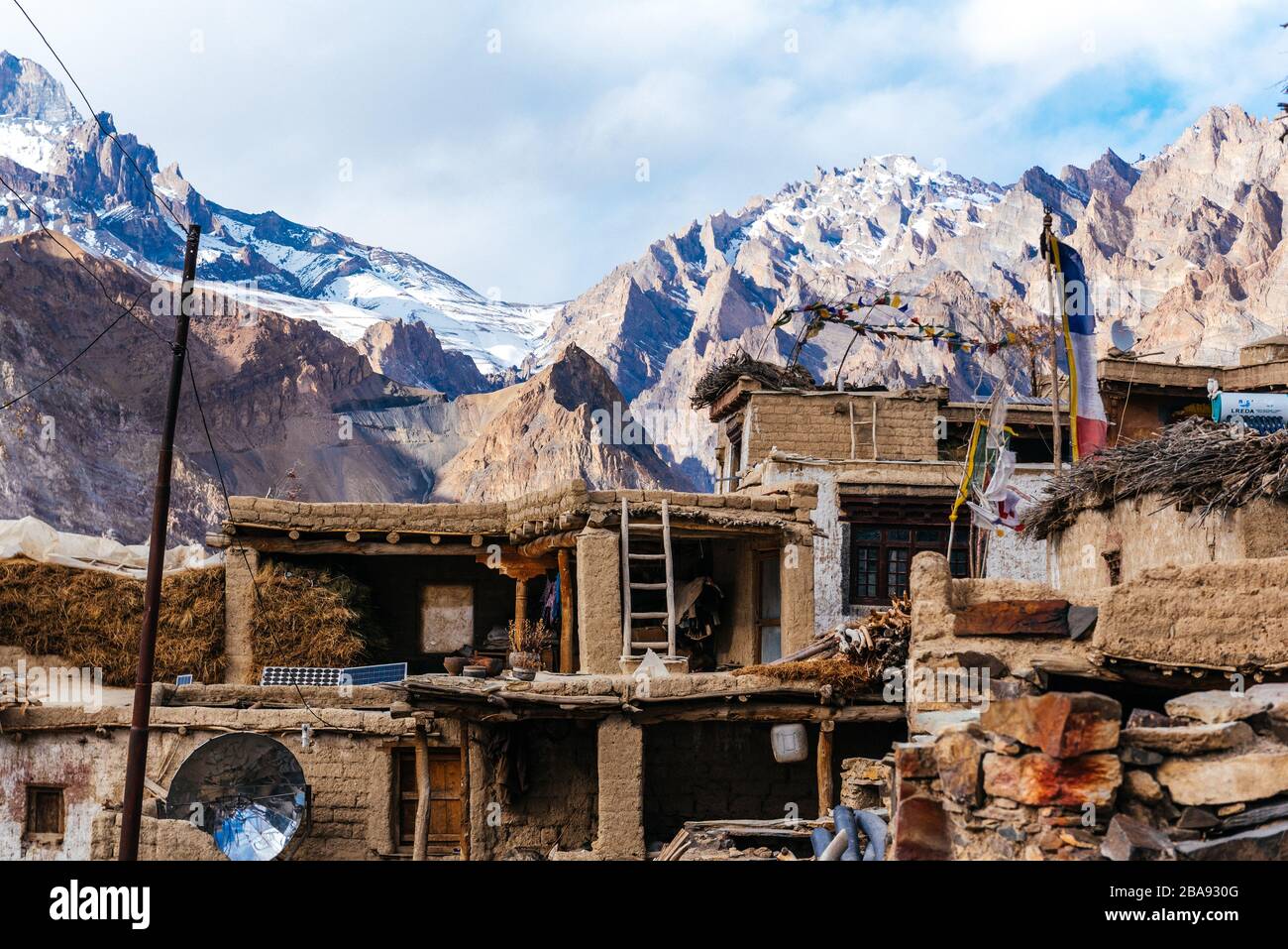 Zanskar house hi-res stock photography and images - Alamy