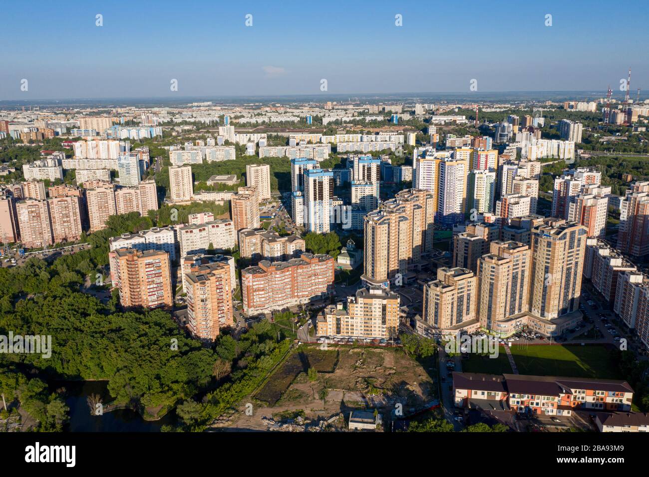 Fall city aerial Stock Photo - Alamy