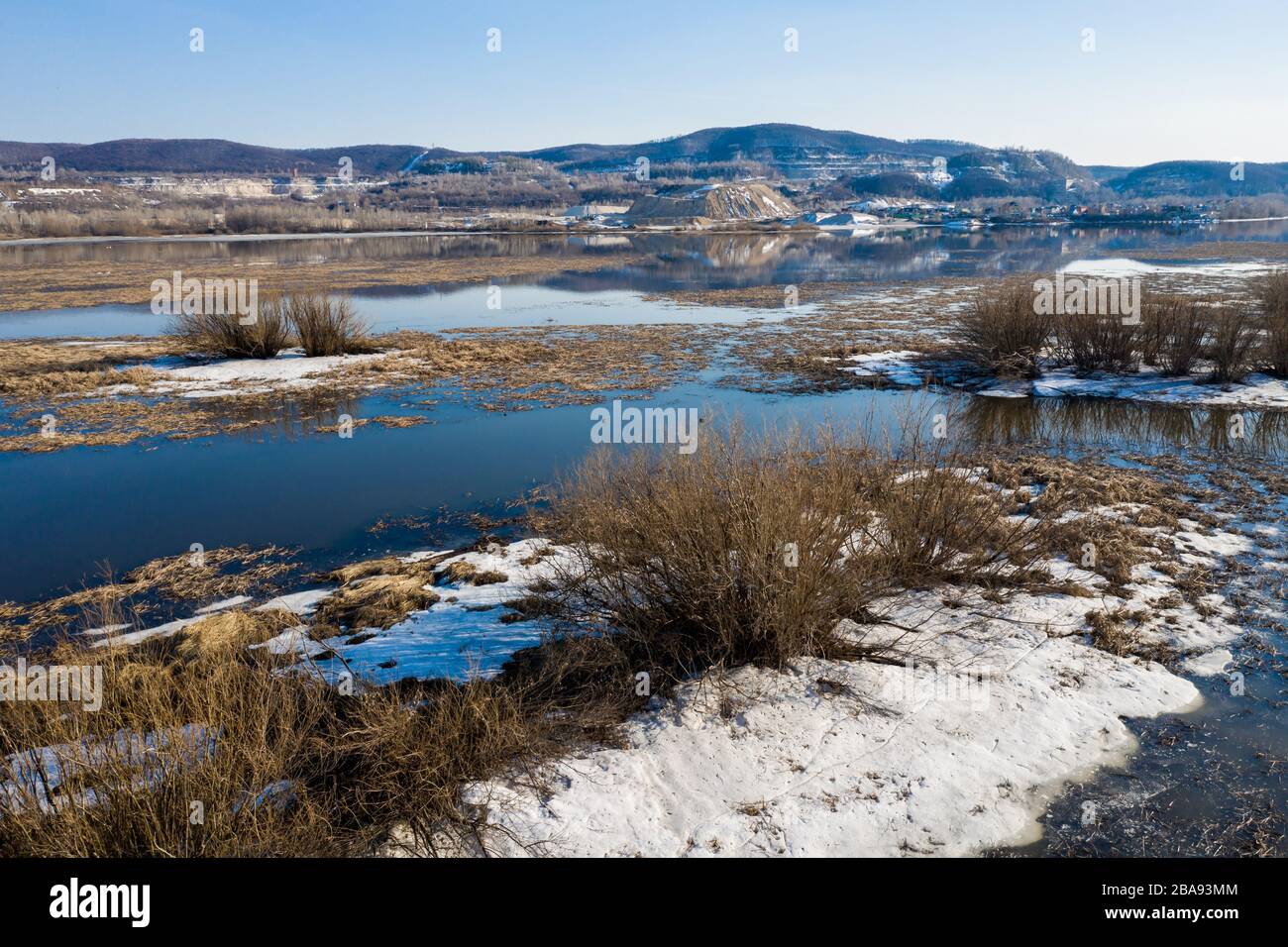 Winter waterscape aerial hi-res stock photography and images - Alamy