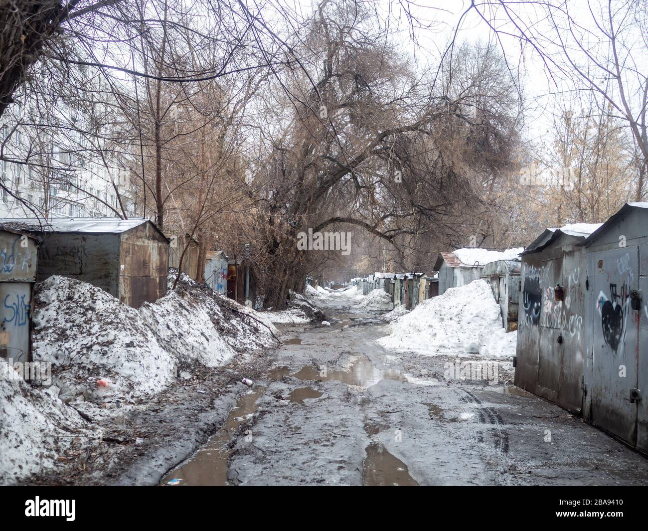 Fall winter city Stock Photo - Alamy