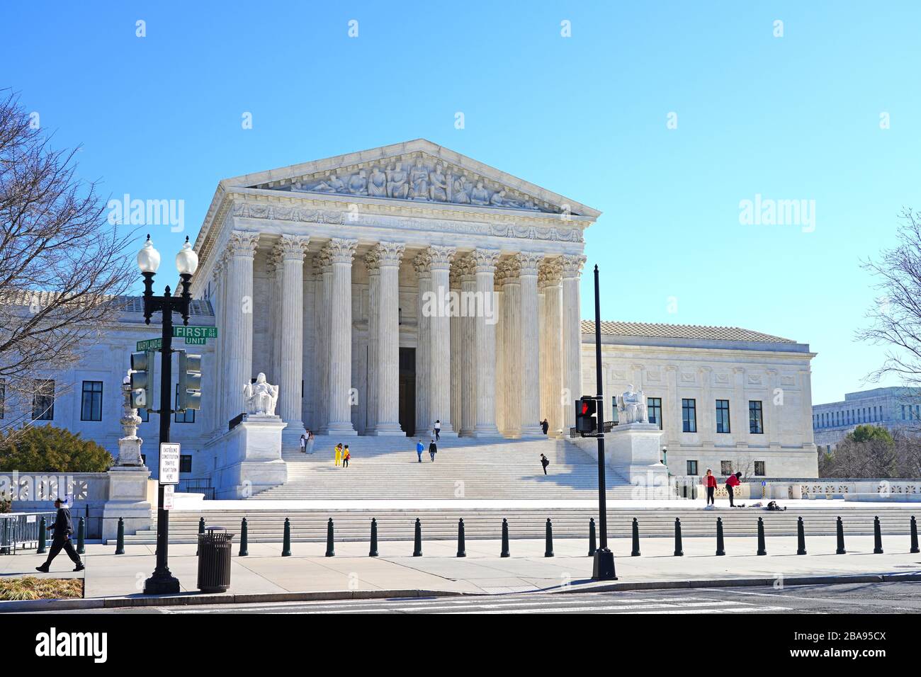 John roberts chief justice of the united states hi-res stock ...