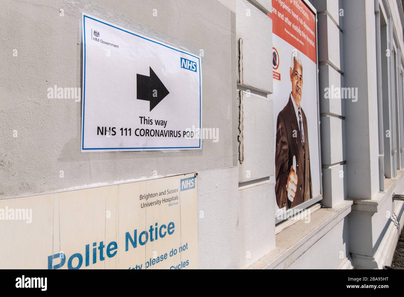 Shop signs showing closure due to coronavirus lockdown in Brighton ...
