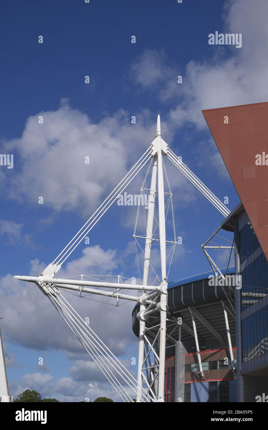 Cable-stayed truss mast, Principality Stadium, Millennium Stadium ...