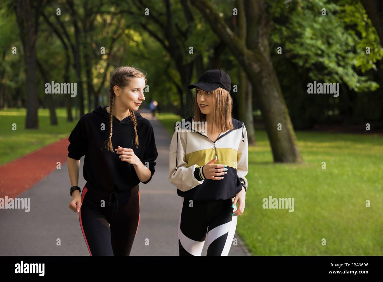 Adolescents active hi-res stock photography and images - Alamy