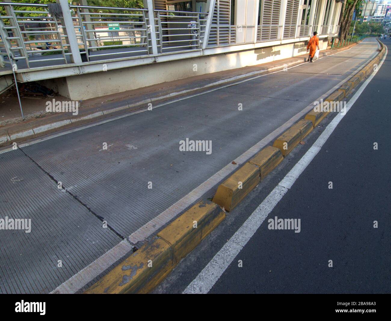 Street without car hi-res stock photography and images - Alamy
