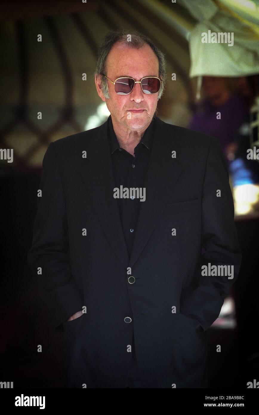Harold pinter nobel prize hi-res stock photography and images - Alamy