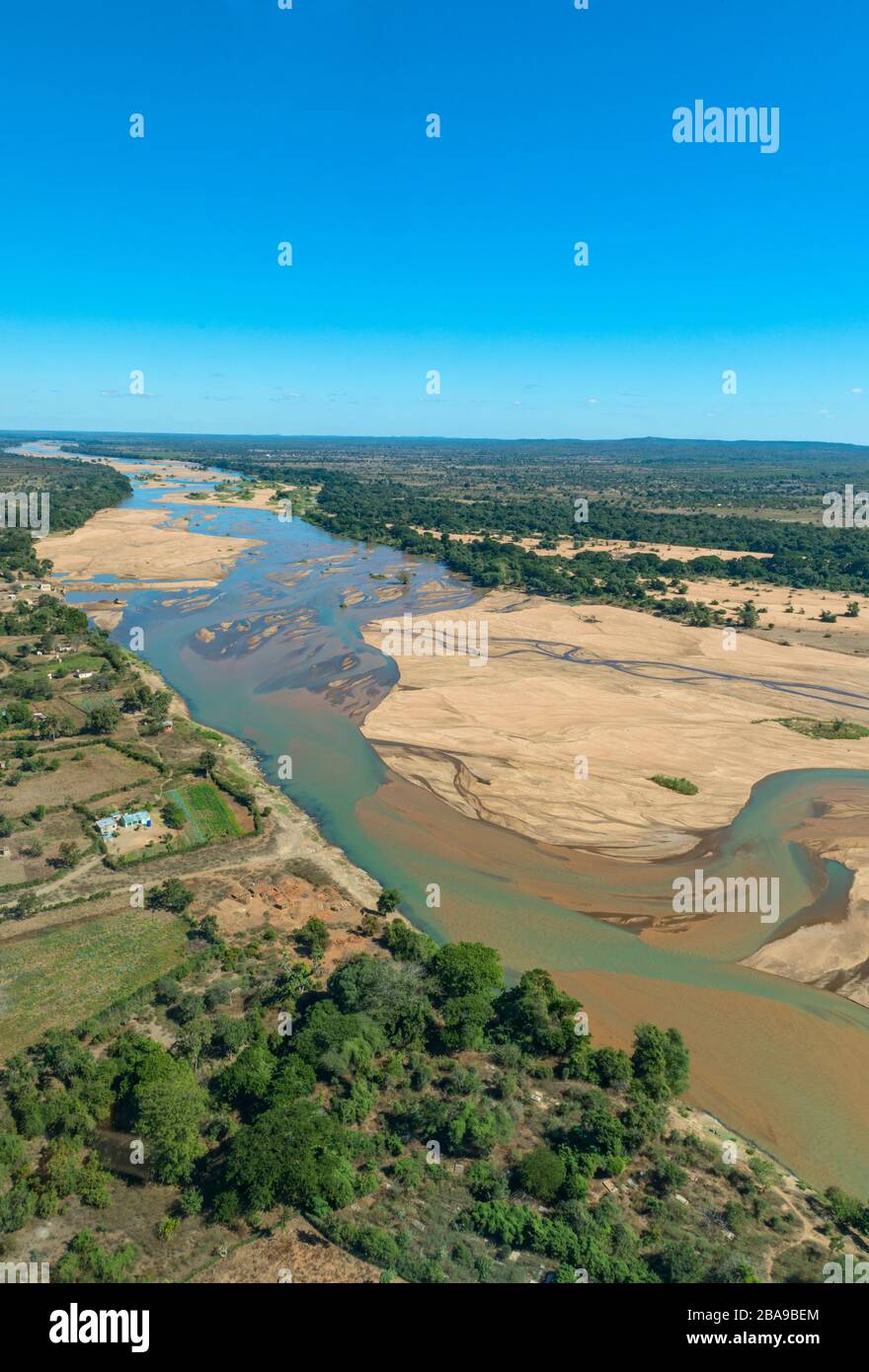 Zimbabwe village hi-res stock photography and images - Alamy