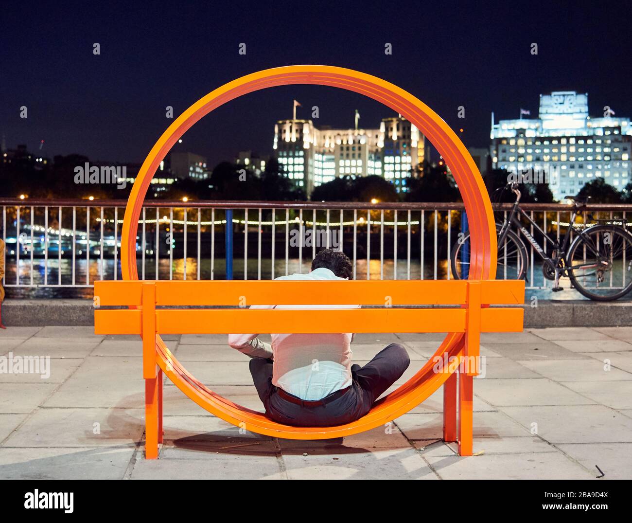 Design bench hi-res stock photography and images - Alamy