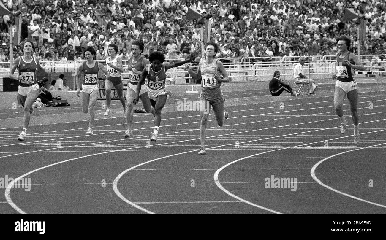ANN-LOUISE SKOGLUND Swedish track & field athlete winns 400 m hurdle at ...