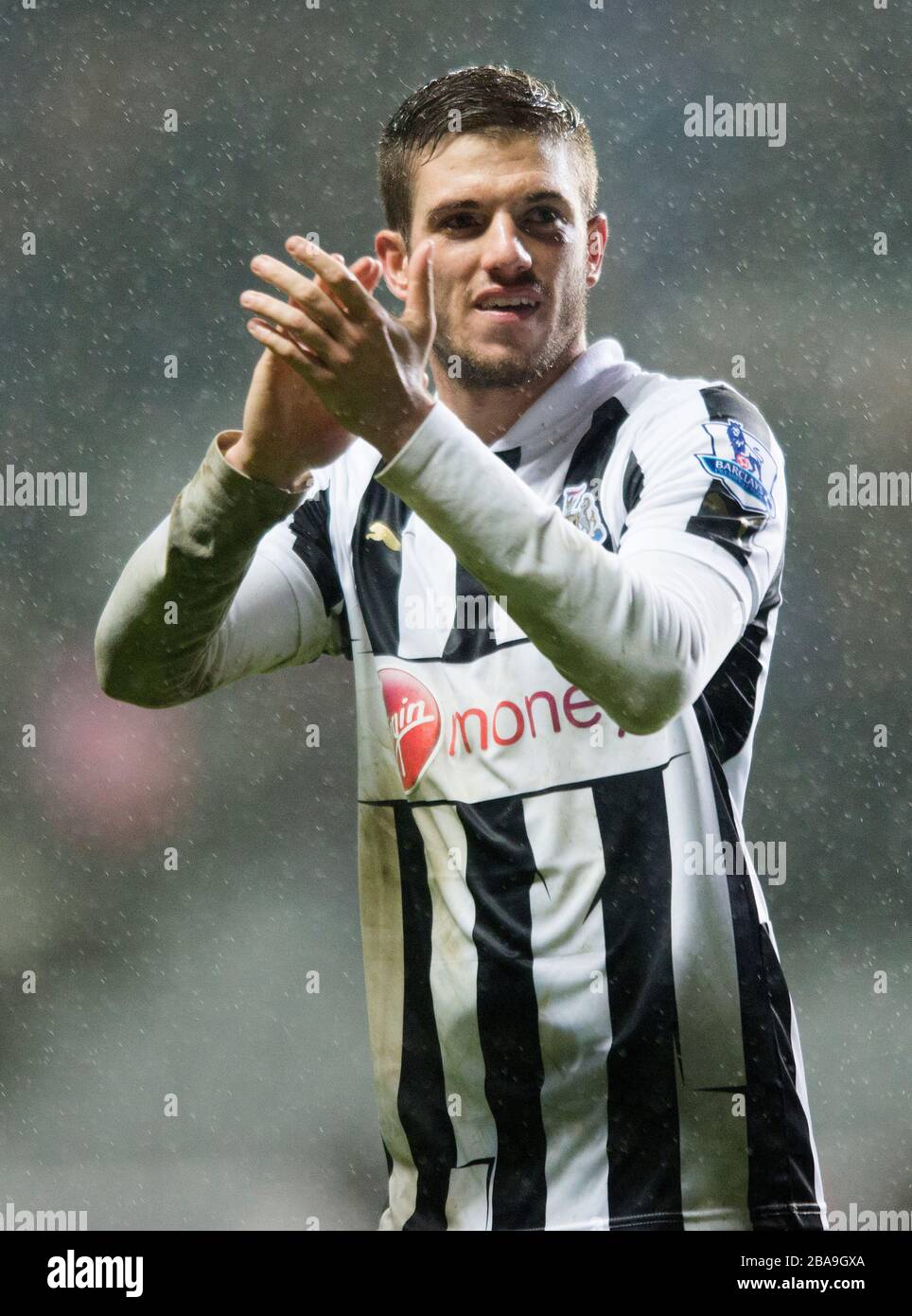Newcastle United's Davide Santon celebrates at the final whistle Stock ...