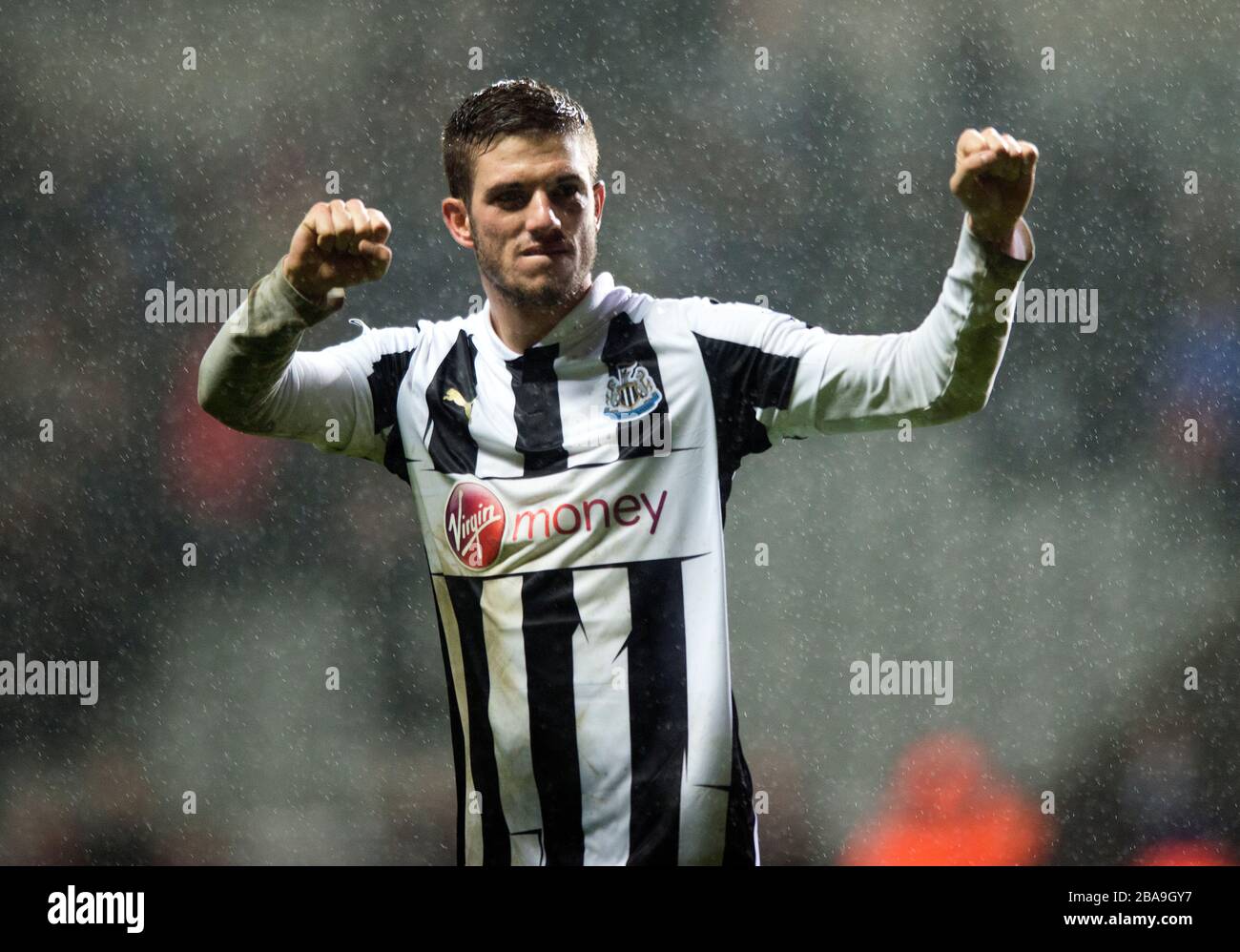 Newcastle United's Davide Santon celebrates at the final whistle Stock ...