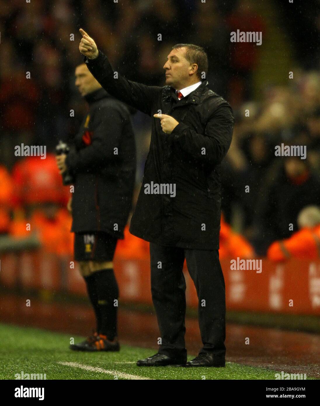 Football full length touchline hi-res stock photography and images - Alamy