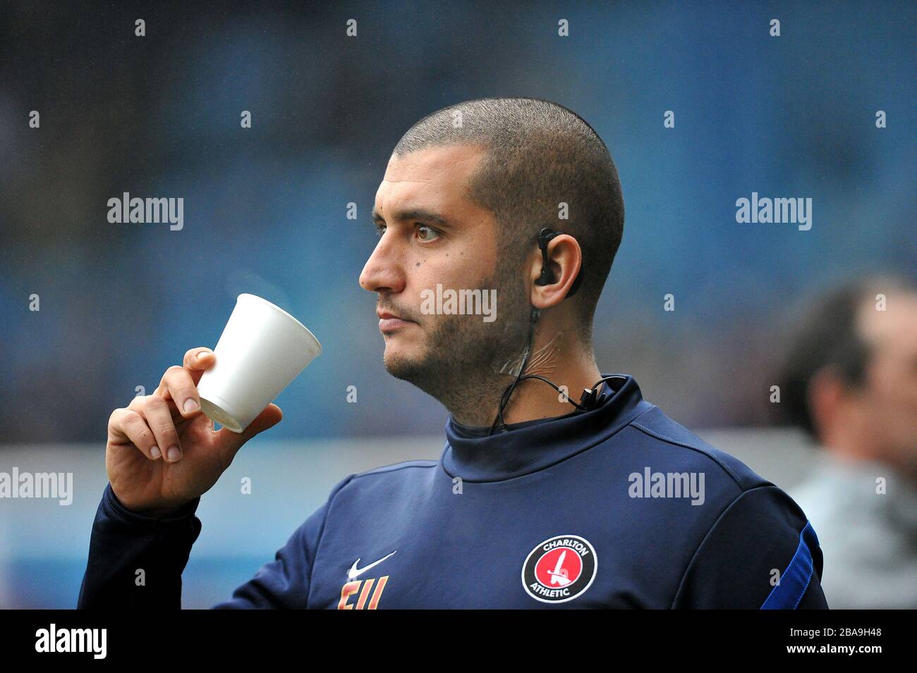 Charlton Athletic Physio Erol Umut Stock Photo - Alamy