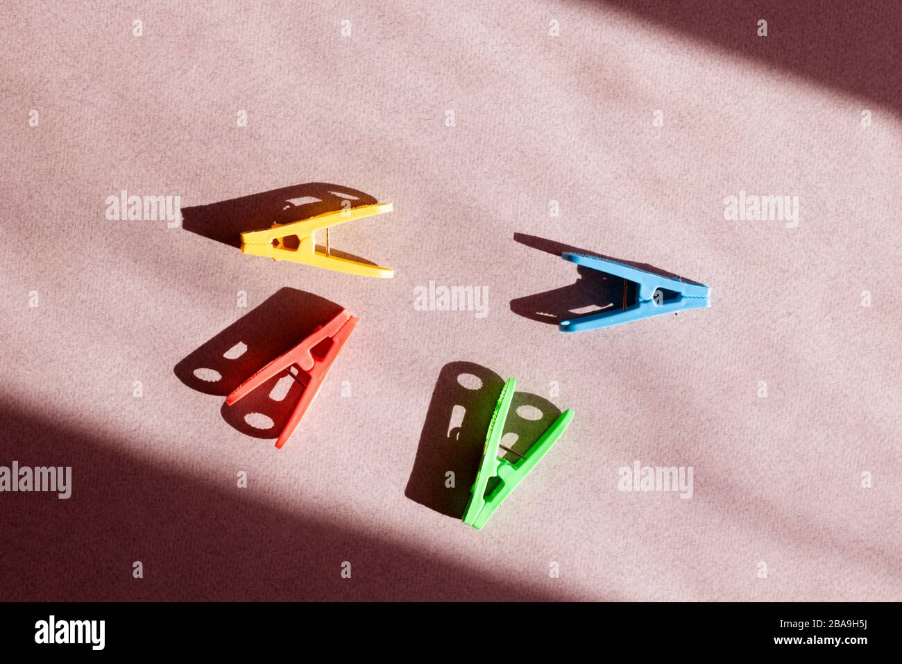 Pink clamps hi-res stock photography and images - Alamy