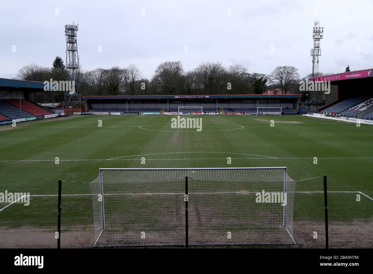 Crown oil arena hi-res stock photography and images - Alamy