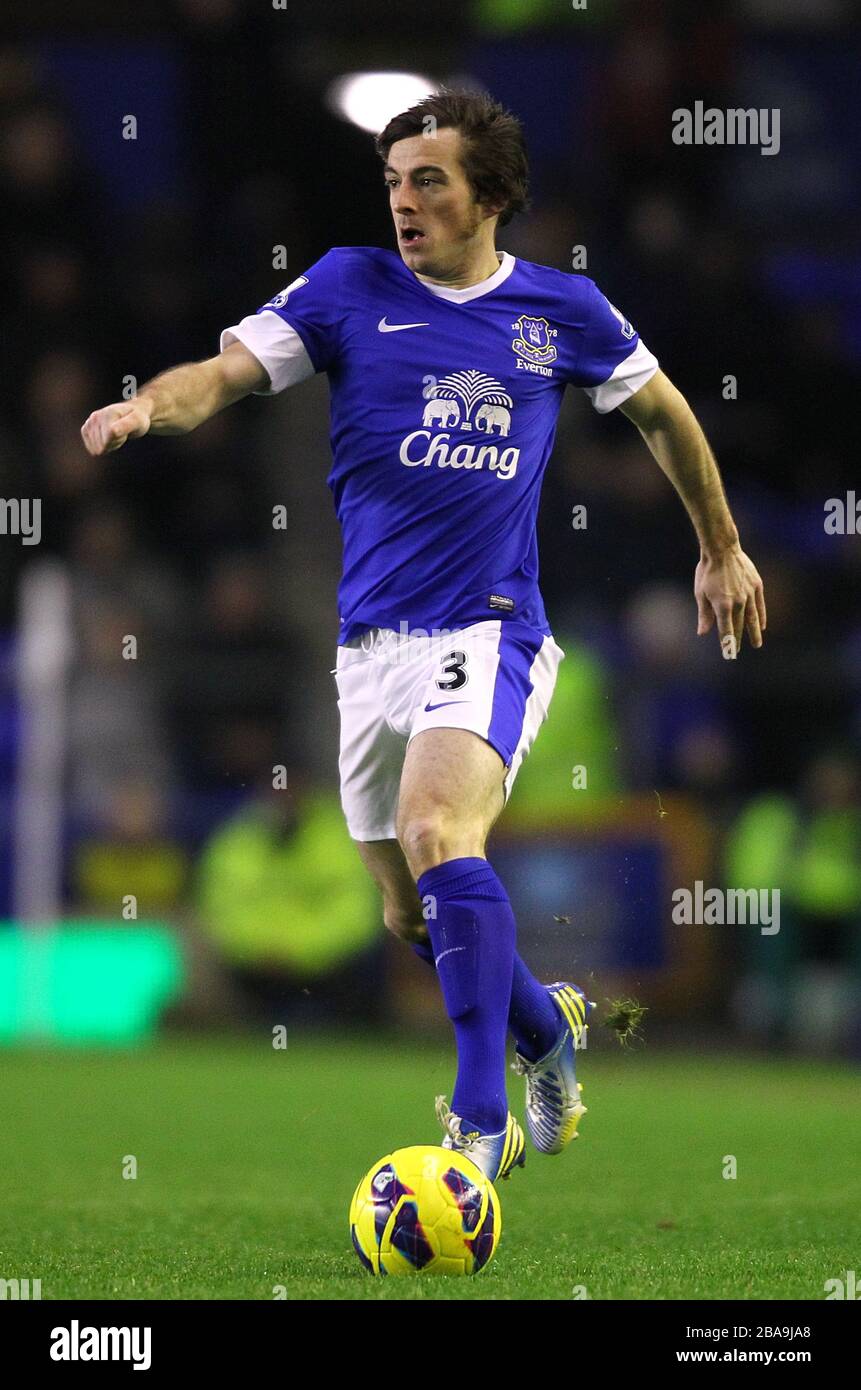 Leighton baines of everton hi-res stock photography and images - Alamy