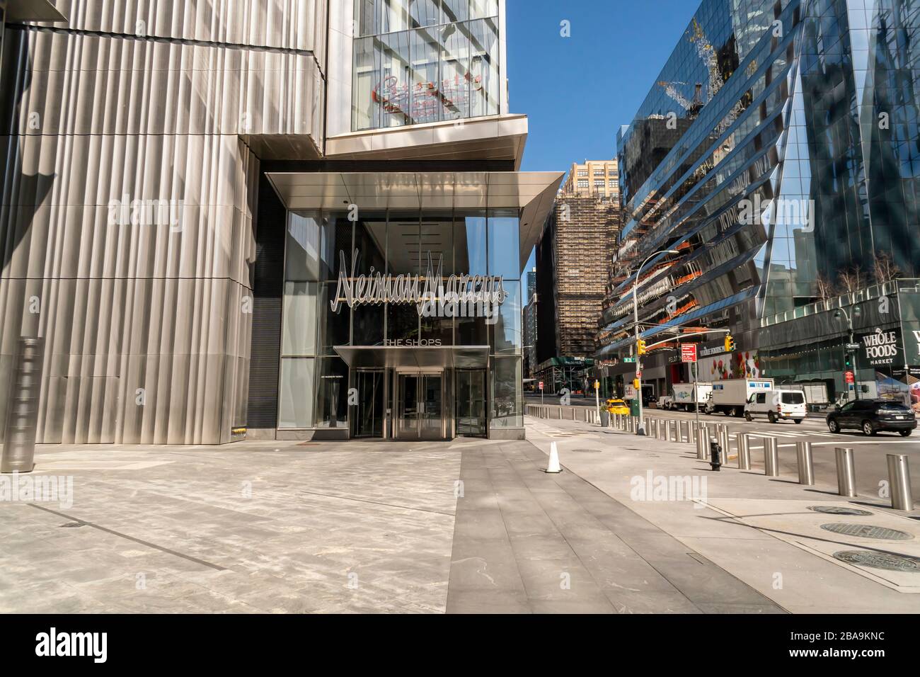 The closed Neiman Marcus department store in the Hudson Yards mall on ...
