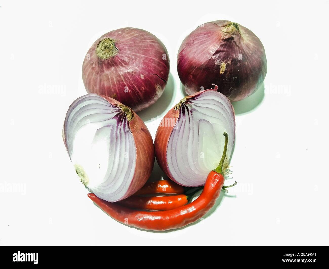 Onion bulb slice set Cut Out Stock Images & Pictures - Alamy