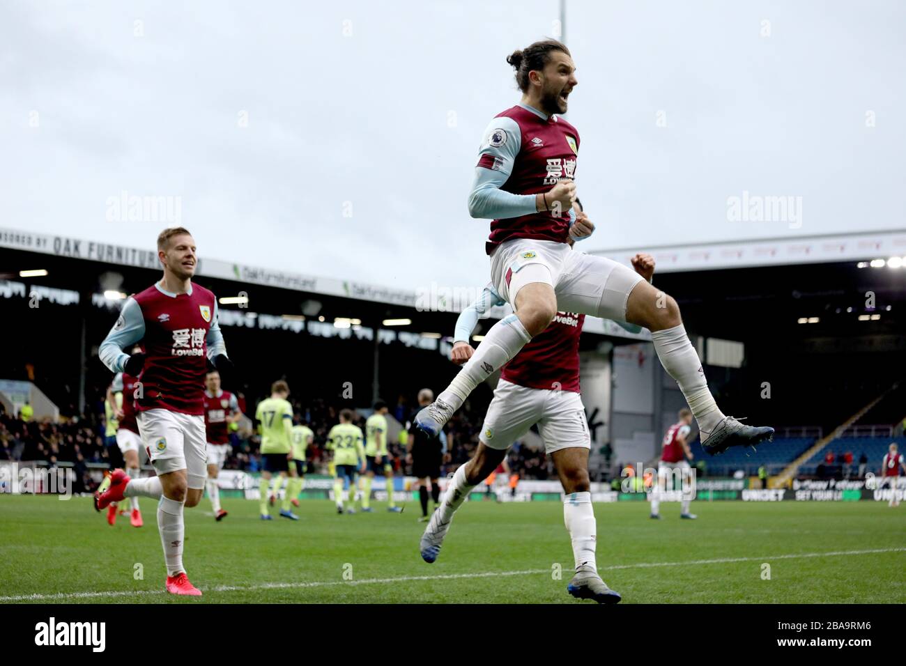 Jay rodriguez goal burnley hi-res stock photography and images - Alamy