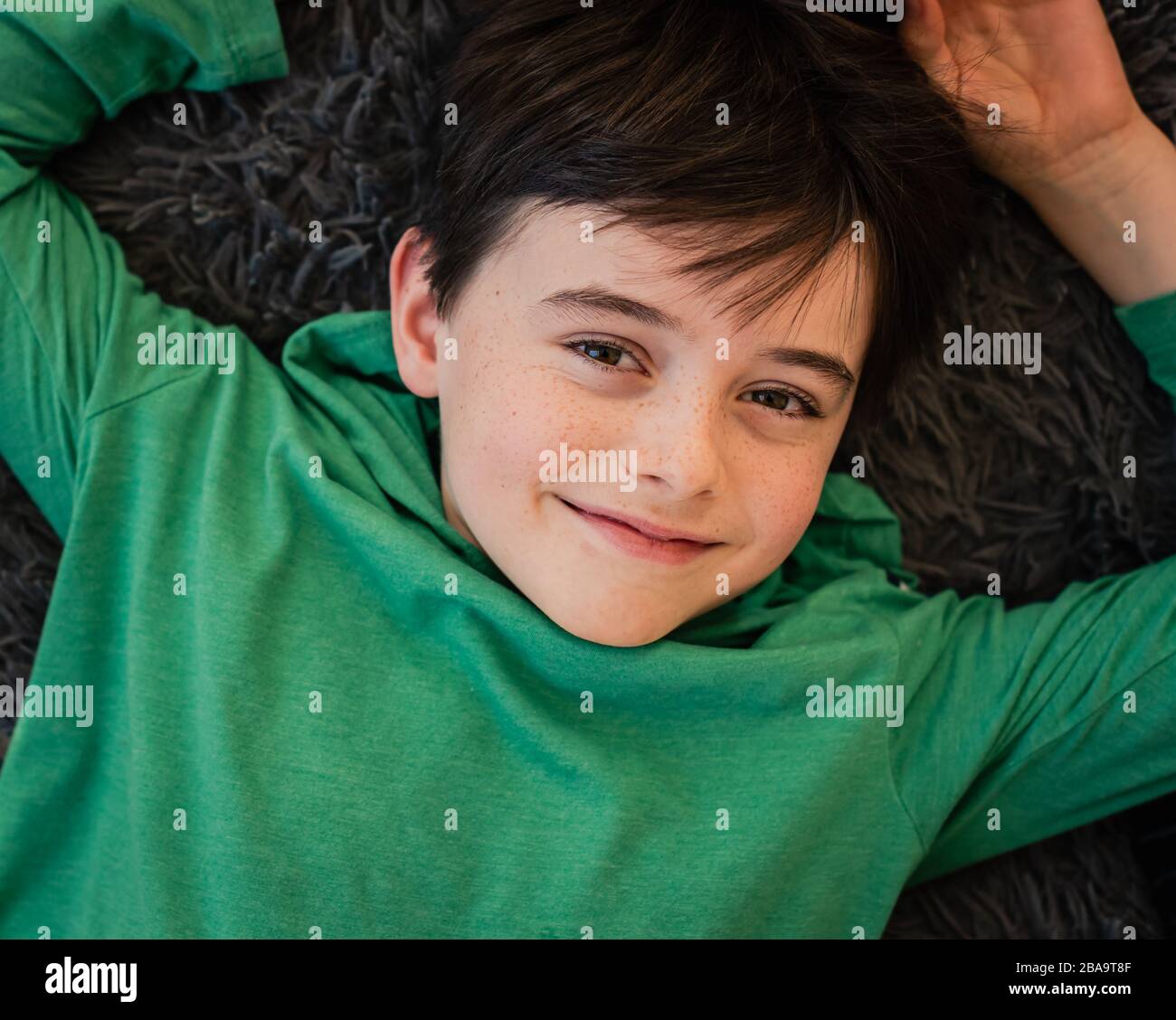 Happy boy face hi-res stock photography and images - Alamy