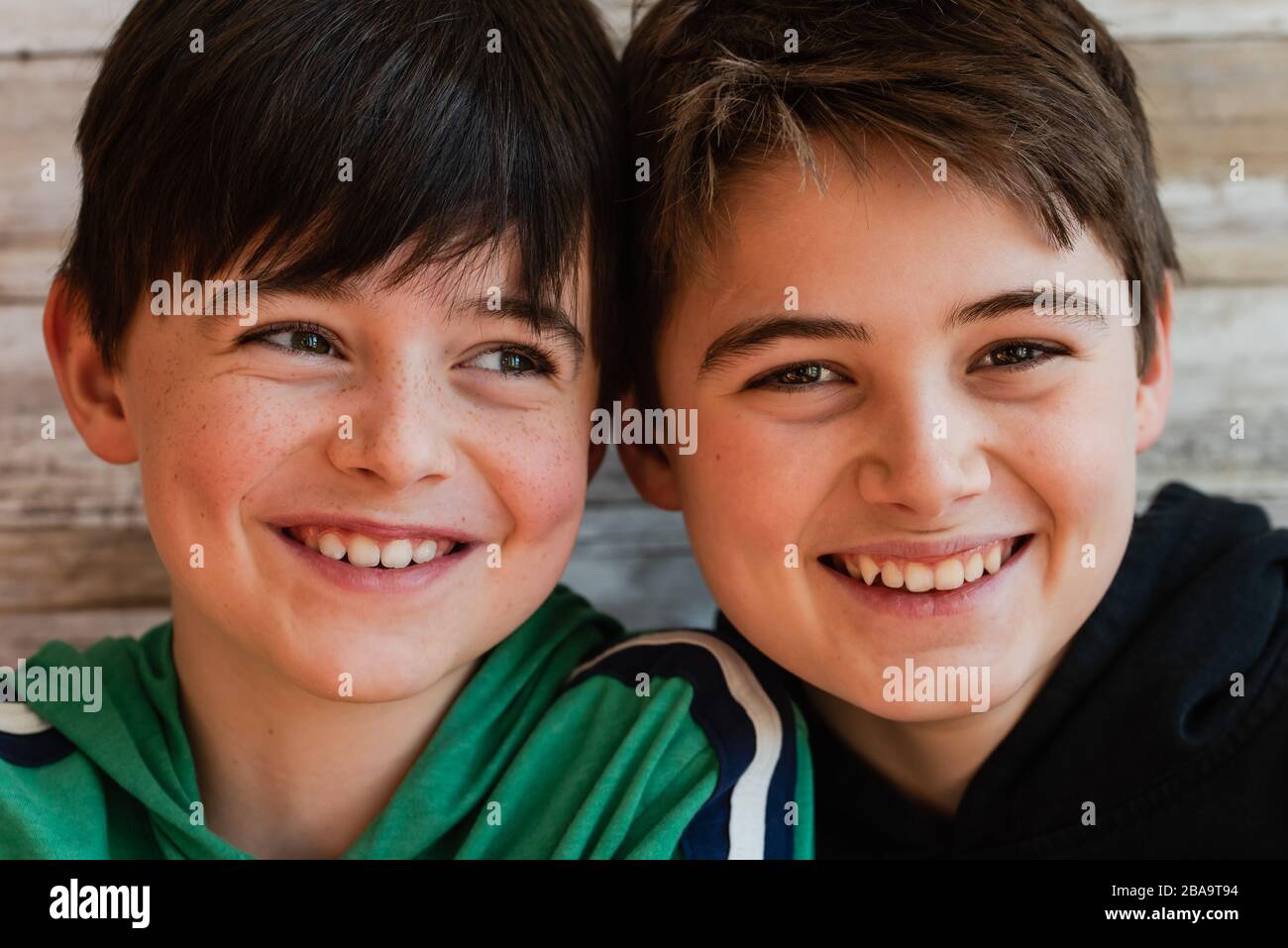 Two boys smiling hi-res stock photography and images - Alamy