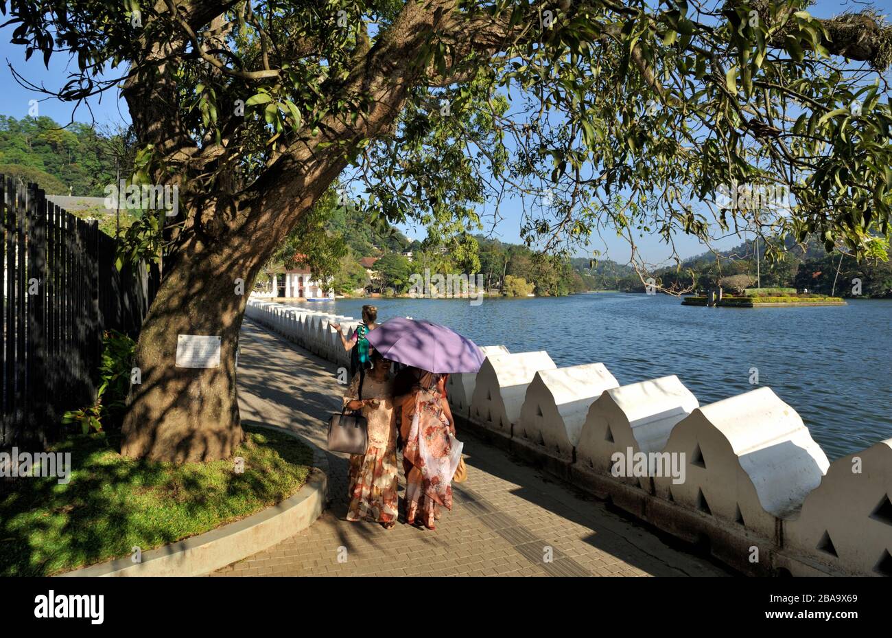 Women walk promenade in hi-res stock photography and images - Alamy