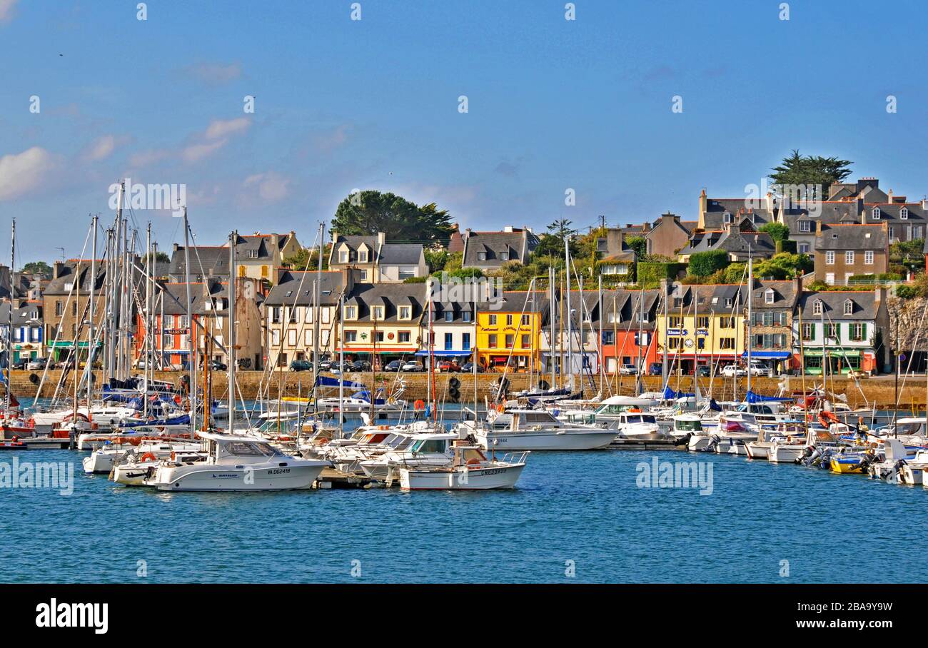 Camaret-sur-Mer, Crozon peninsula, Finistere, Brittany, France Stock ...
