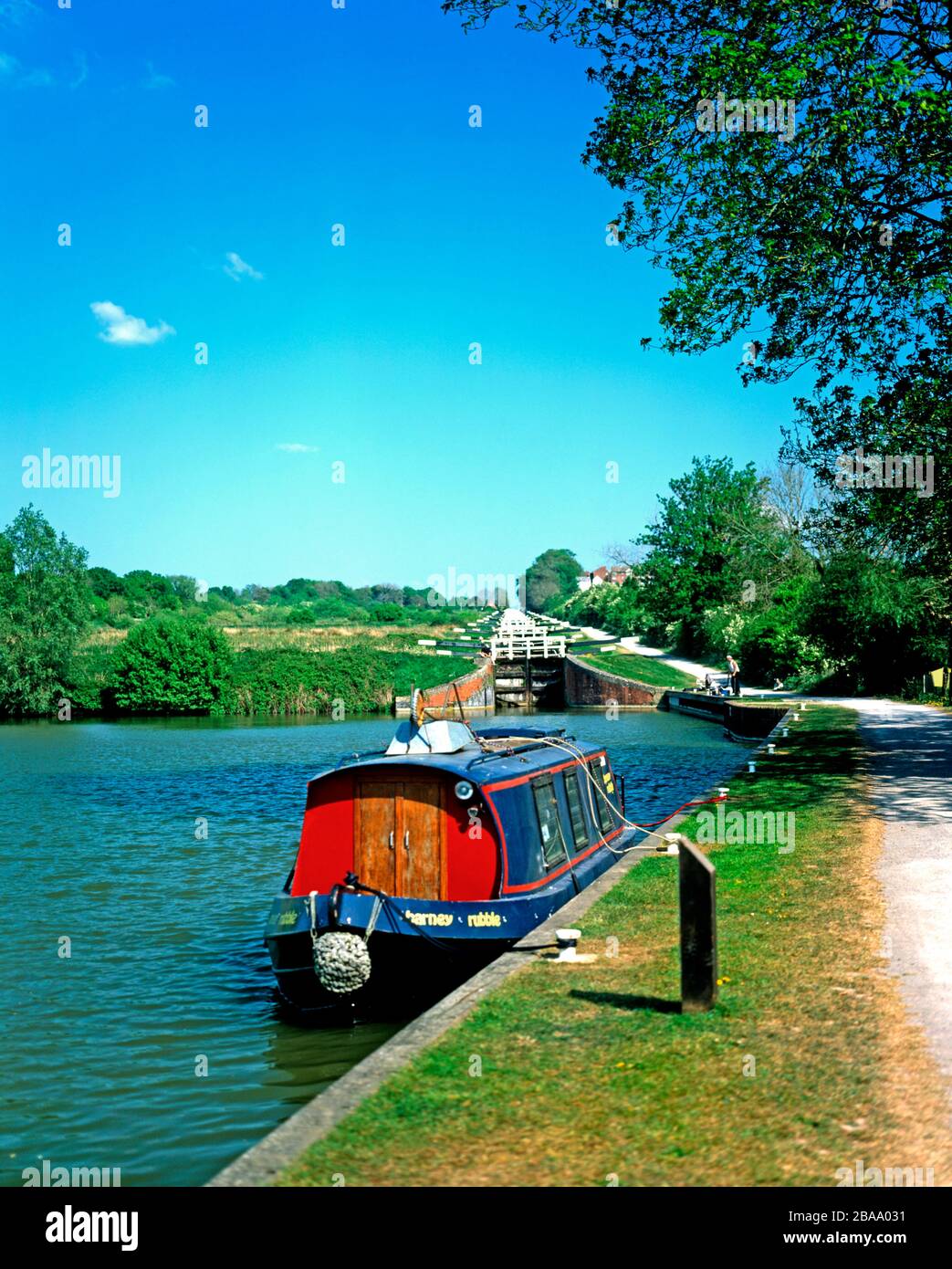 Devizes locks boat hi-res stock photography and images - Alamy