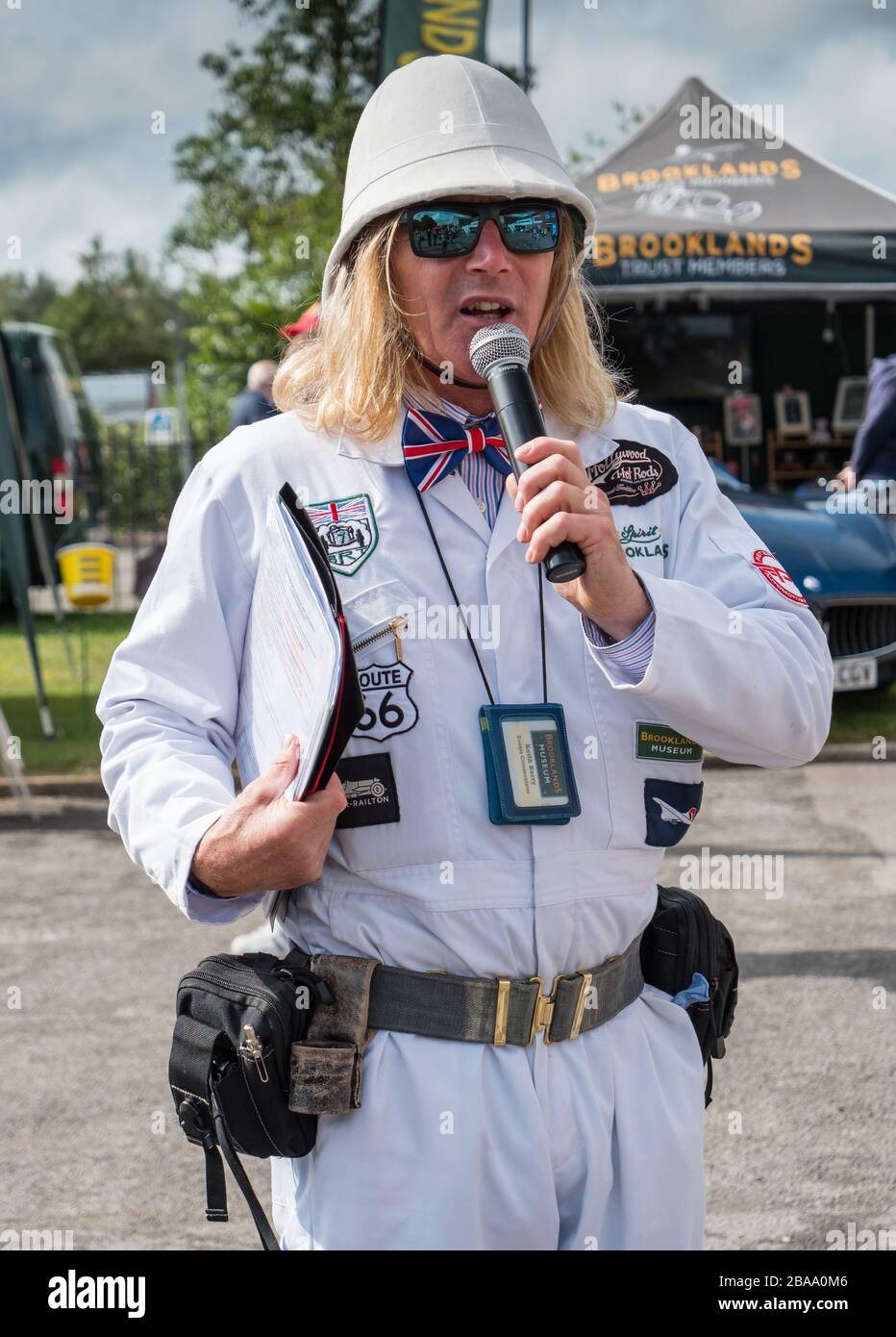 Pith helmet hi-res stock photography and images - Alamy