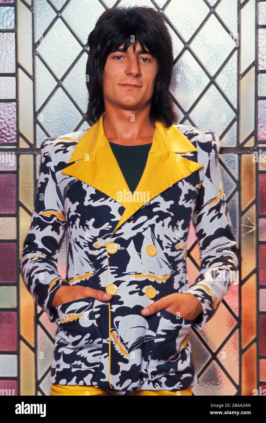 Ronnie Wood guitarist with the Faces and Rolling Stones 1971 Stock ...