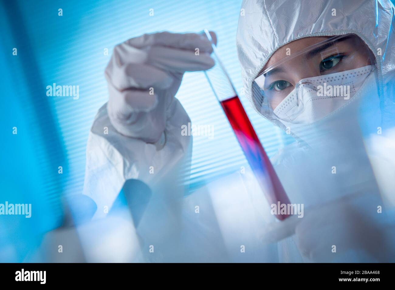 Medical workers do testing laboratory Stock Photo - Alamy