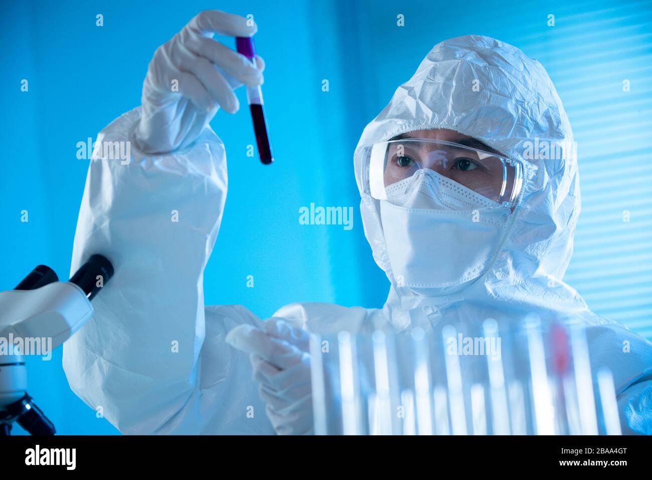 Medical workers do testing laboratory Stock Photo - Alamy