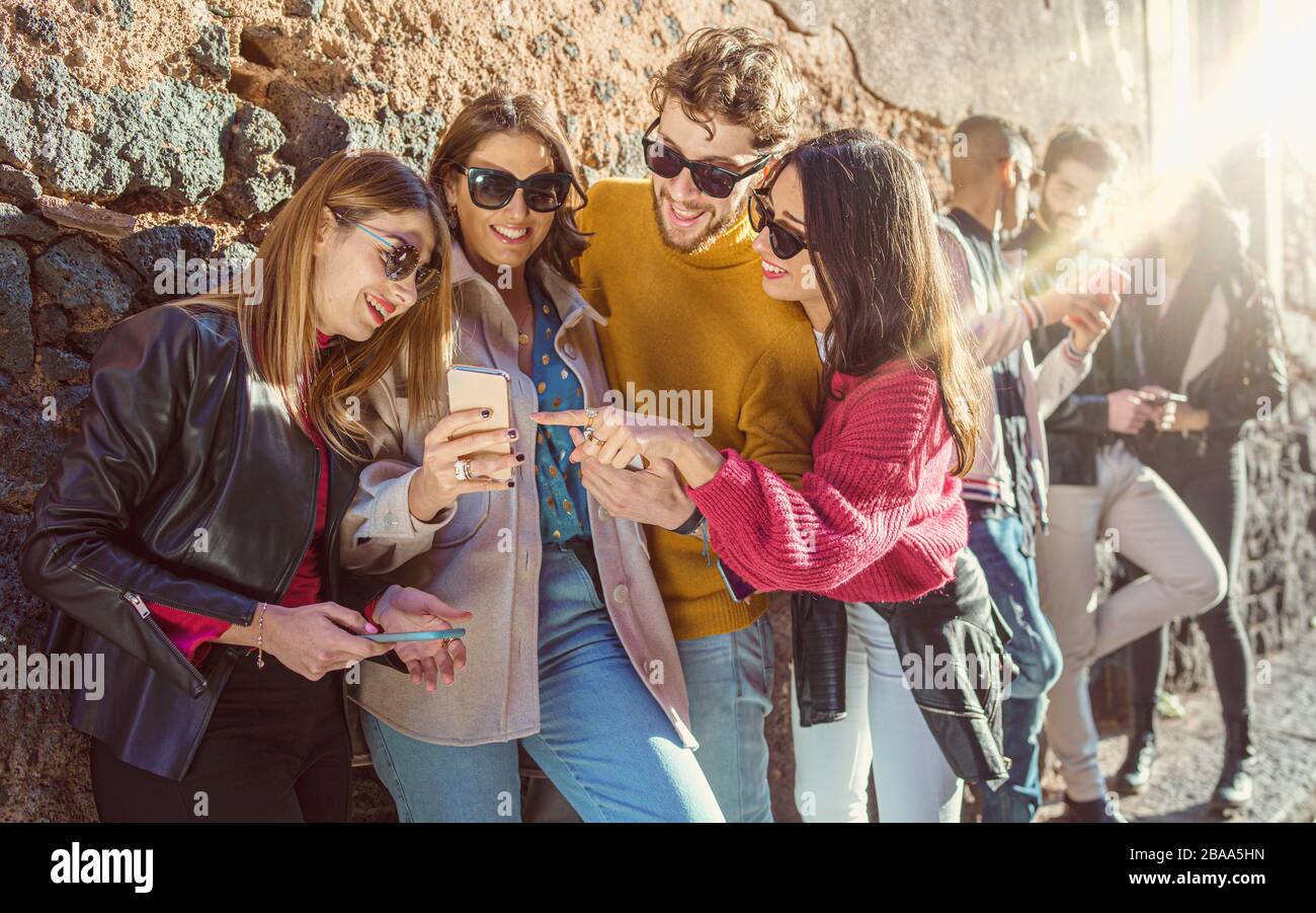 Meme mobile hi-res stock photography and images - Alamy