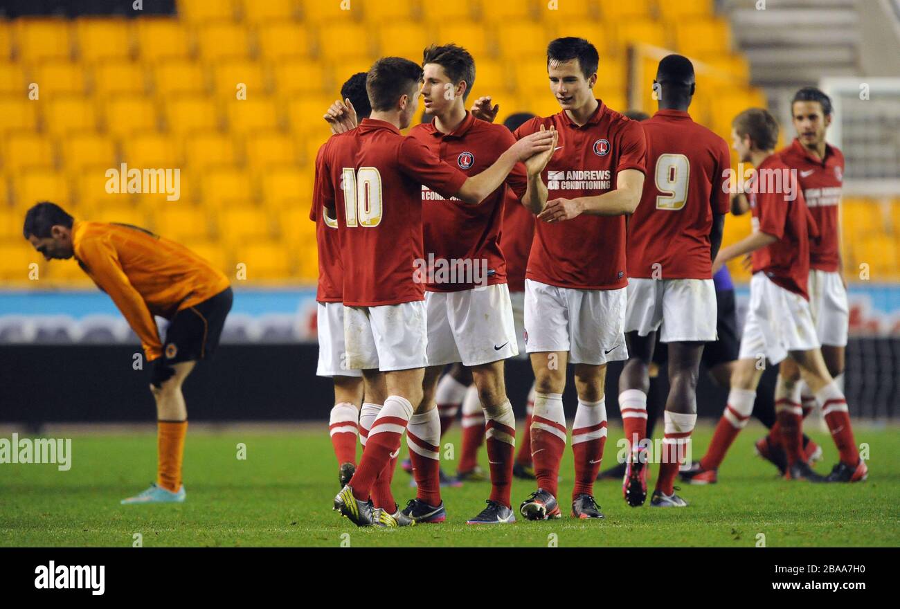 Dejected football player hi-res stock photography and images - Alamy