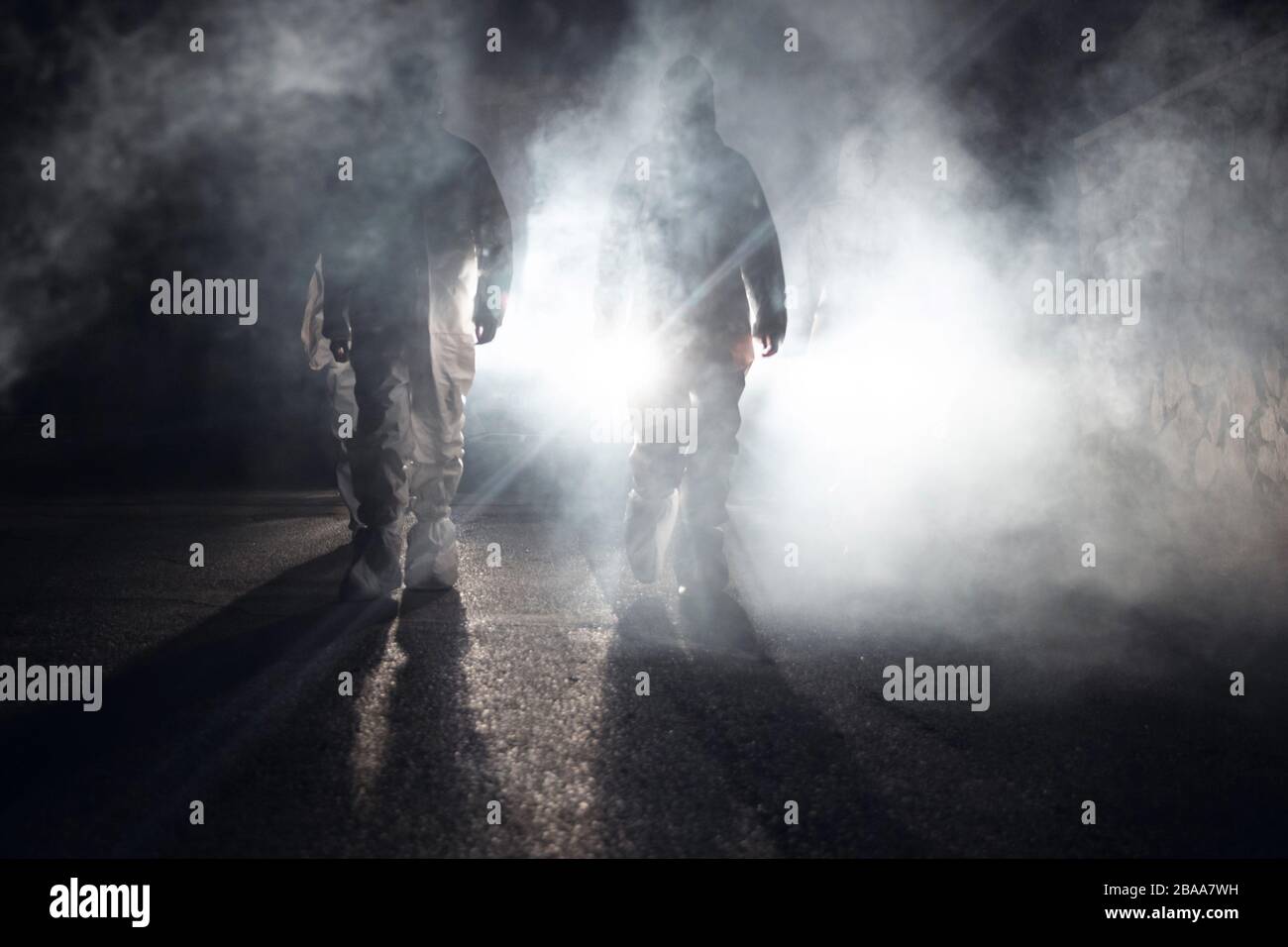The fog of the medical staff team Stock Photo - Alamy