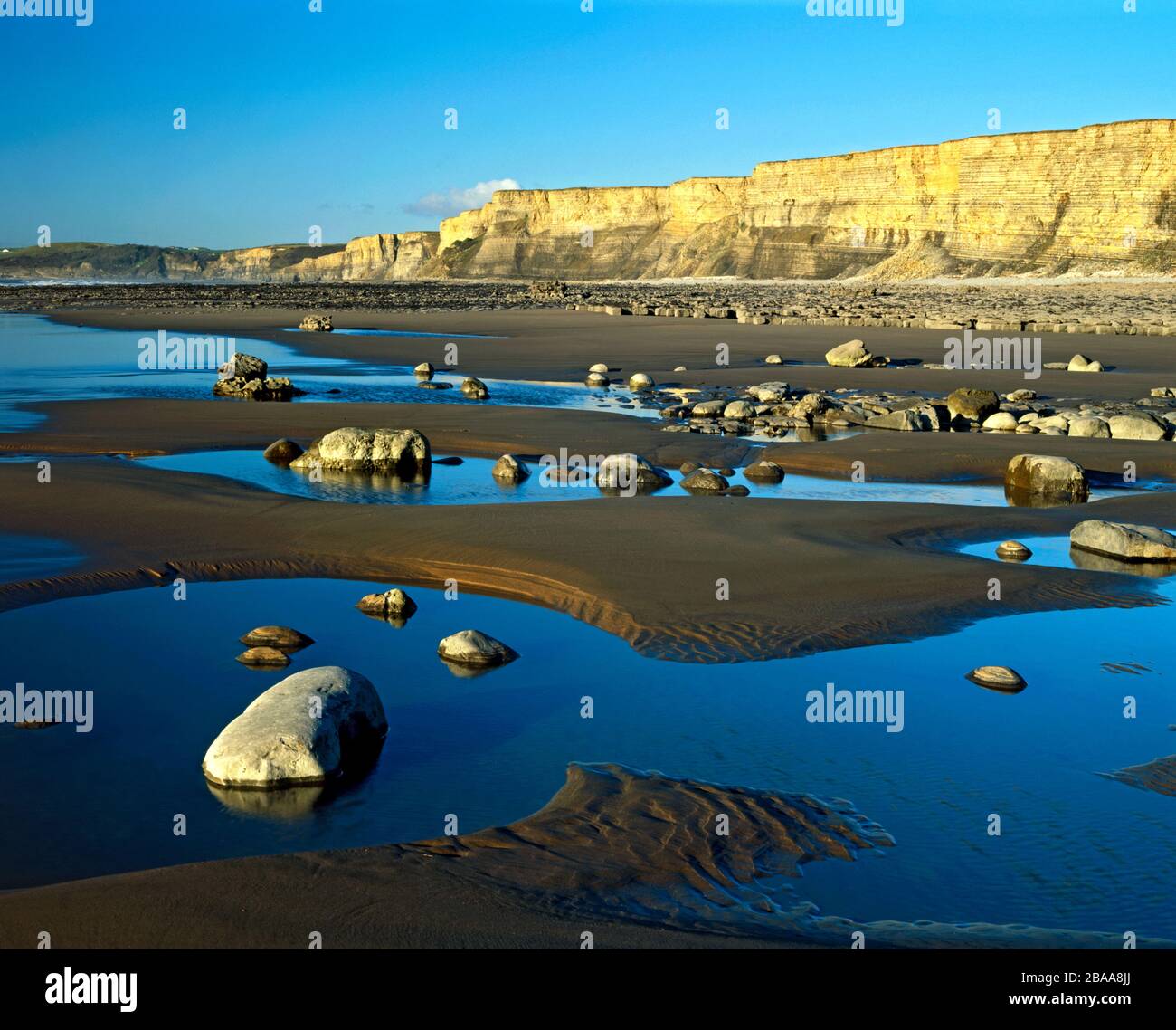 Lias limestone cliffs cwm nash hi-res stock photography and images - Alamy