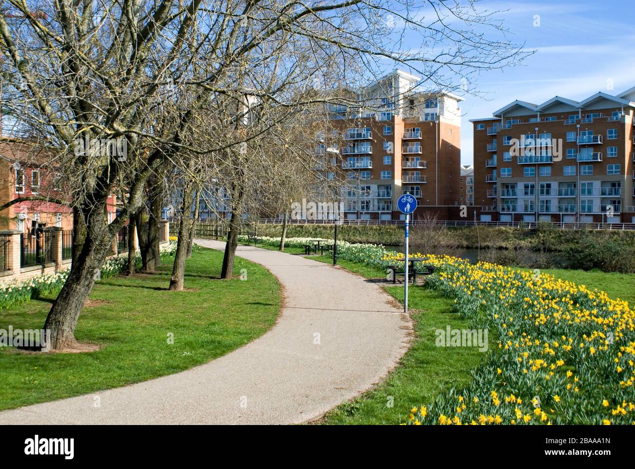 Taff Trail, Grangetown, Cardiff, S. Wales Stock Photo - Alamy