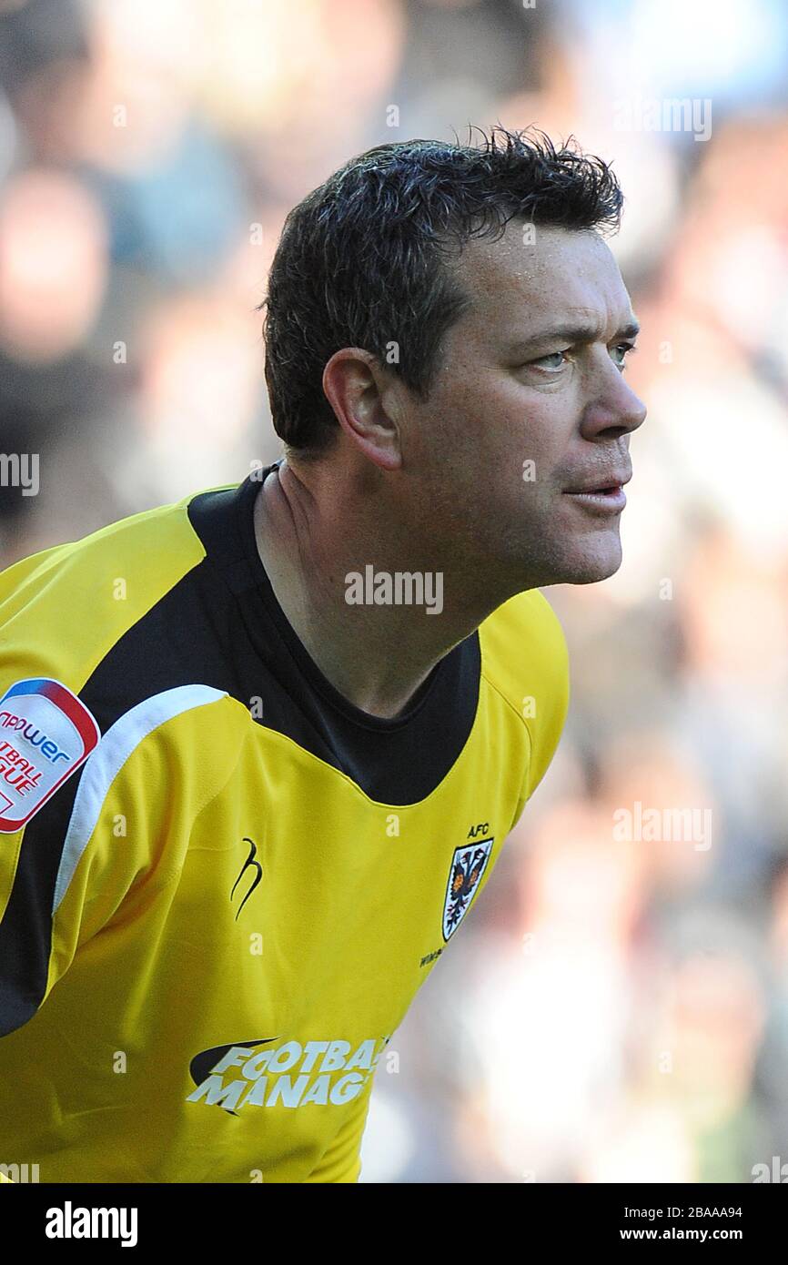 AFC Wimbledon goalkeeper Neil Sullivan Stock Photo - Alamy