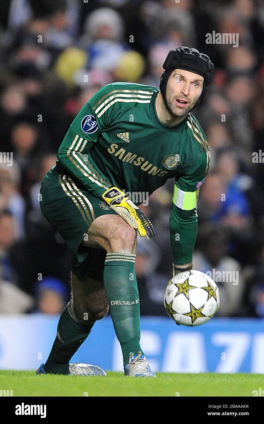 Chelsea goalkeeper Petr Cech Stock Photo - Alamy