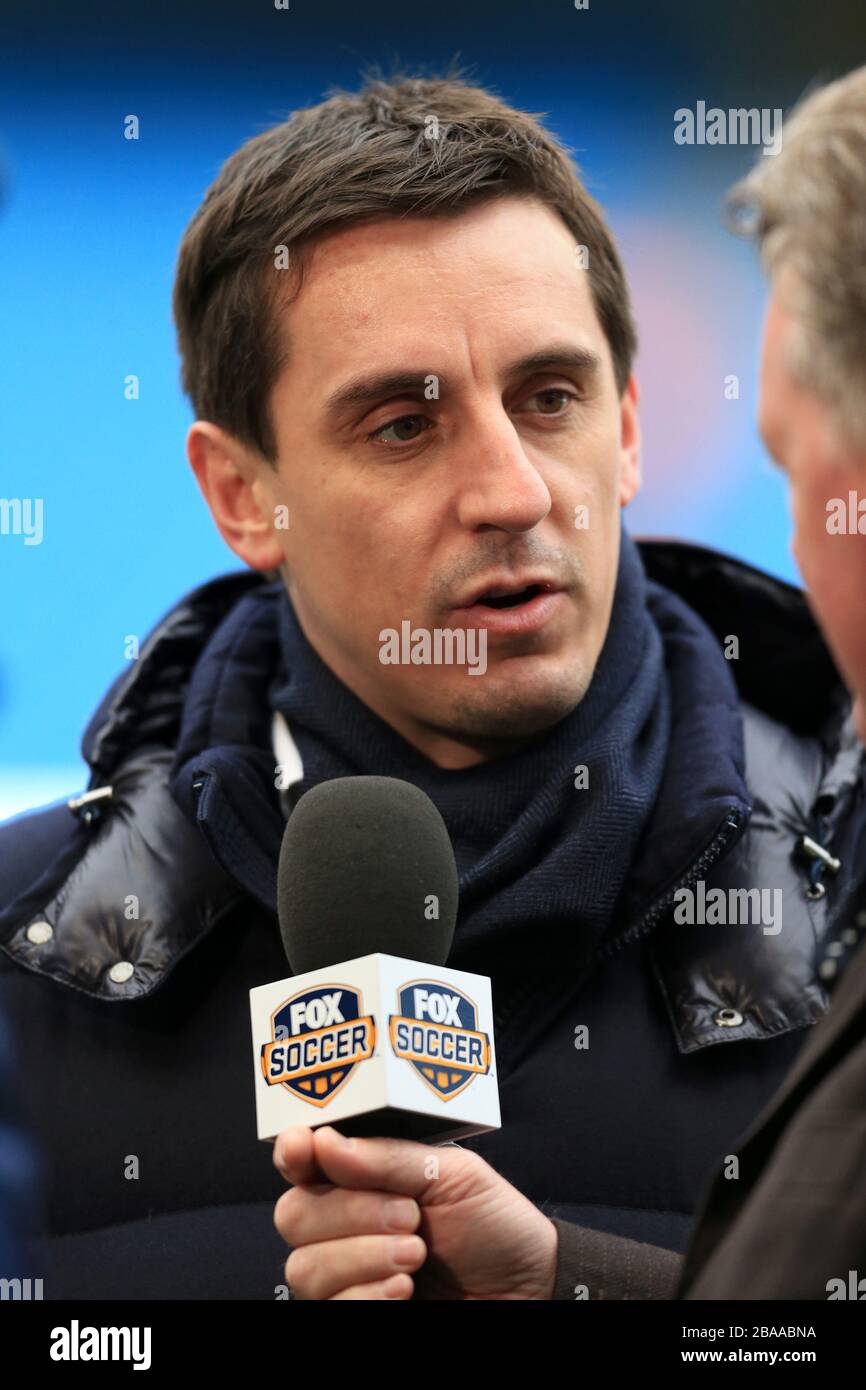 Fox soccer microphone hi-res stock photography and images - Alamy