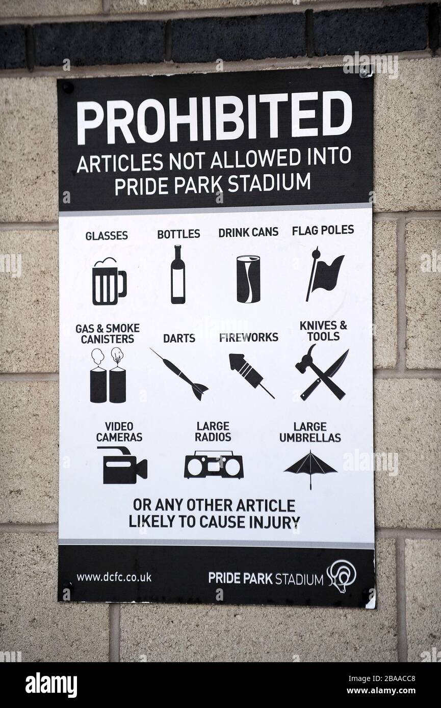 Prohibited items sign hi-res stock photography and images - Alamy