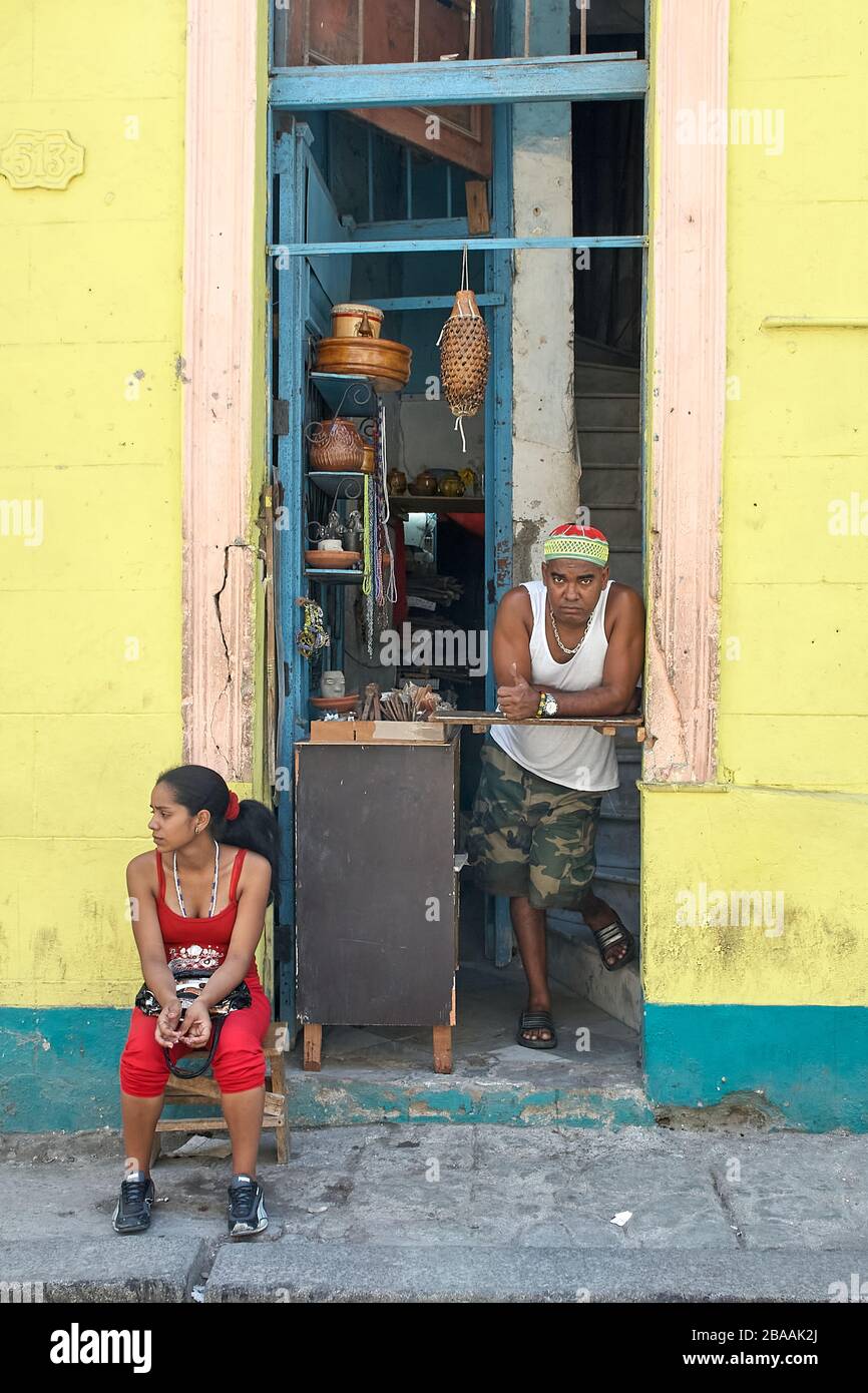 Cuban beads hi-res stock photography and images - Alamy
