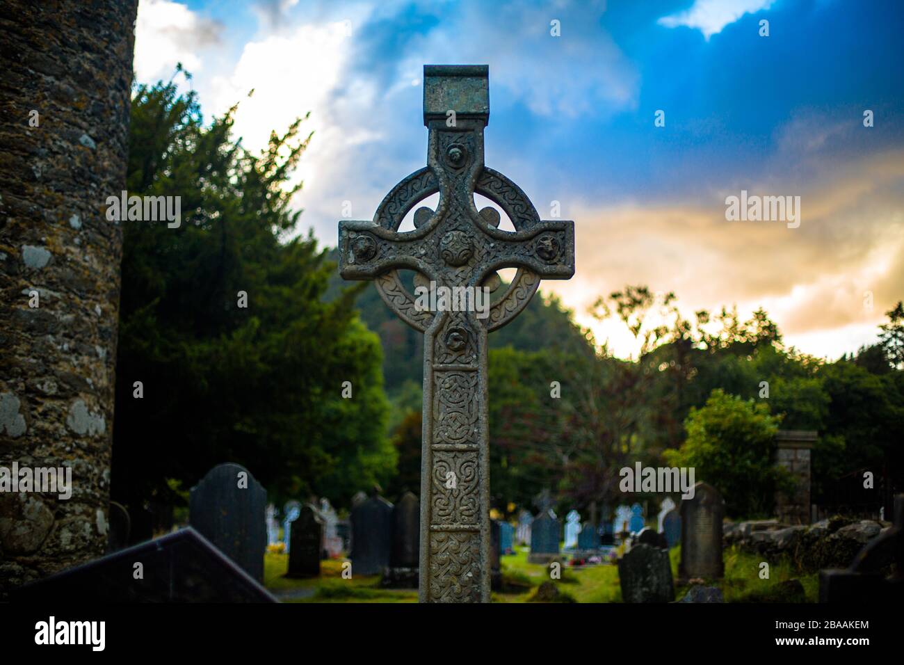 Ancient celtic cemetery hi-res stock photography and images - Alamy
